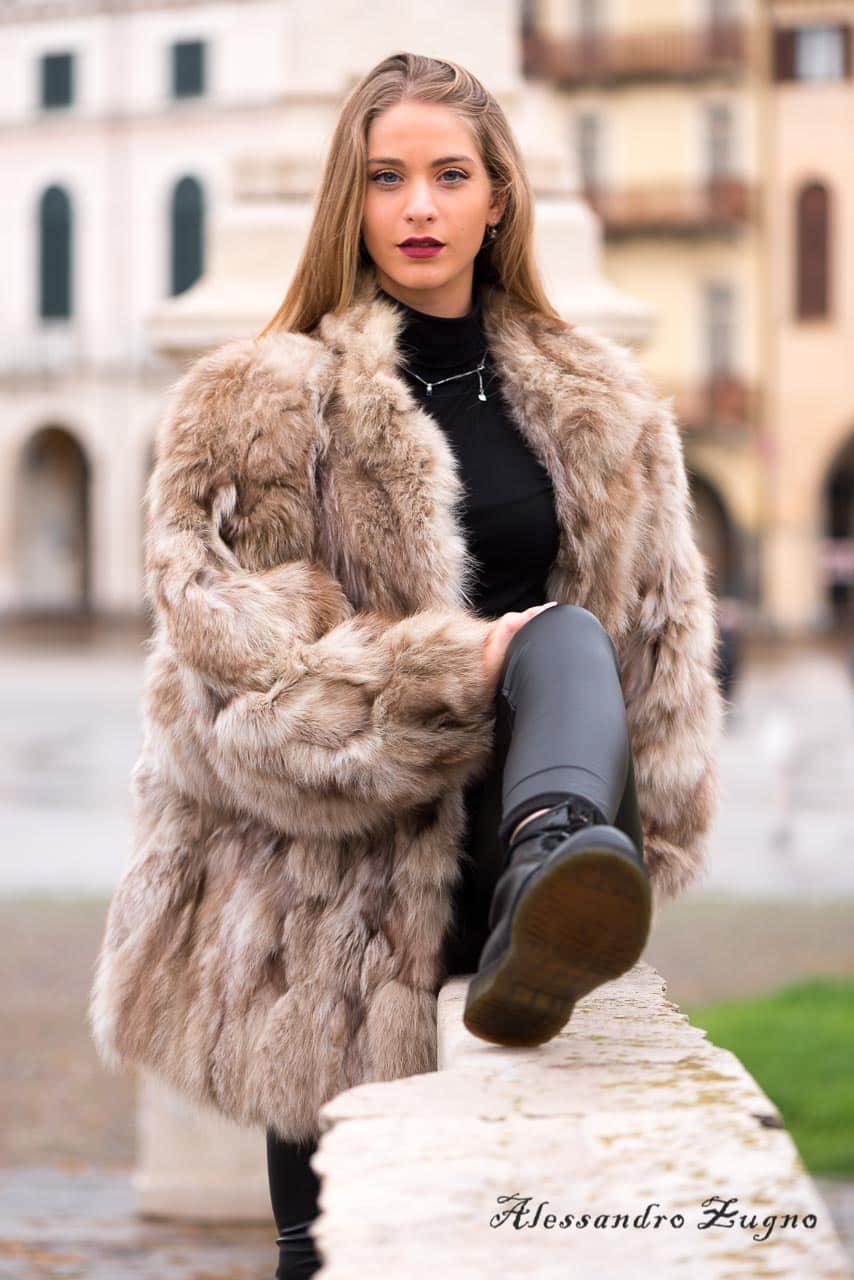 Servizio Fotografico di moda ambientato in Prato della Valle a Padova